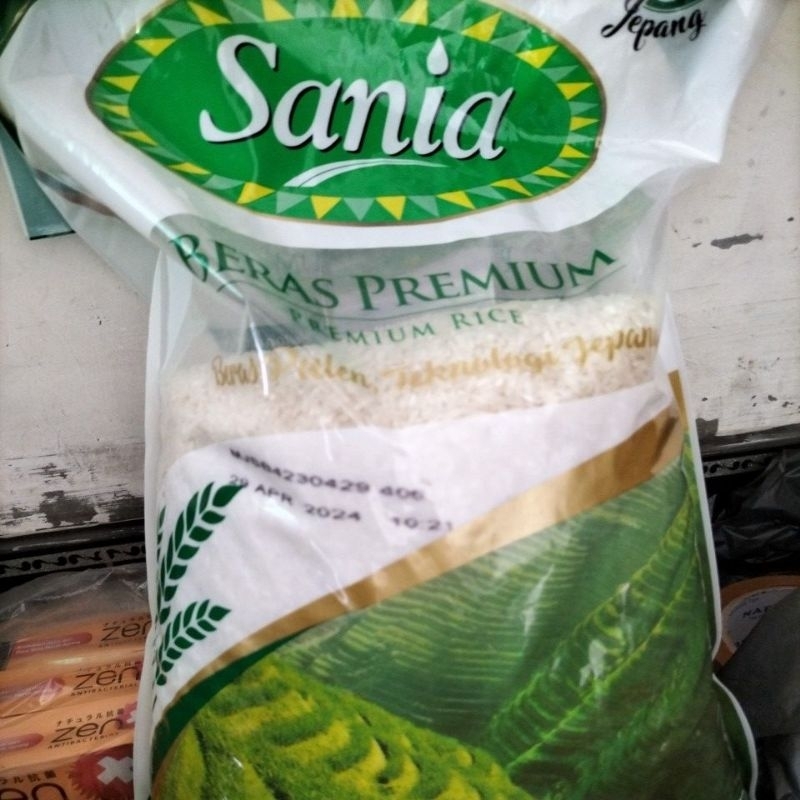 Jual beras kemasan 5kg | Shopee Indonesia