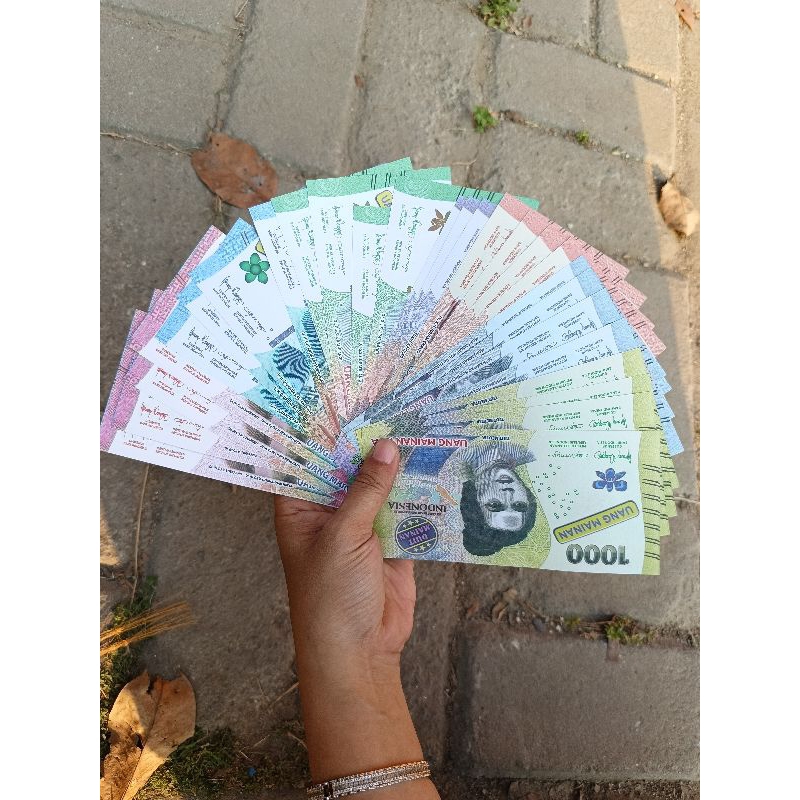 Jual uang mainan 28 lembar | Shopee Indonesia