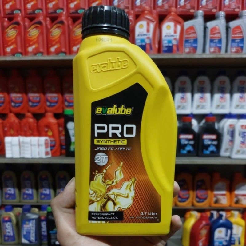 Jual EVALUBE PRO Synthetic OLI SAMPING 2T 700ml (botol kuning) | Shopee ...