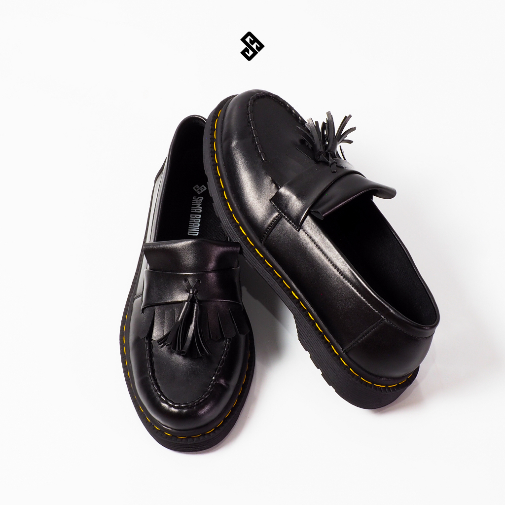 Jual Sepatu Pria Loafers Docmart Sepatu Slip On Pria Sepatu Hitam Cowok ...