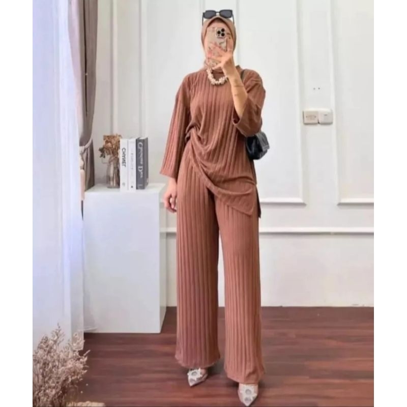 Jual setelan knit hornet lagi tren masakini | Shopee Indonesia