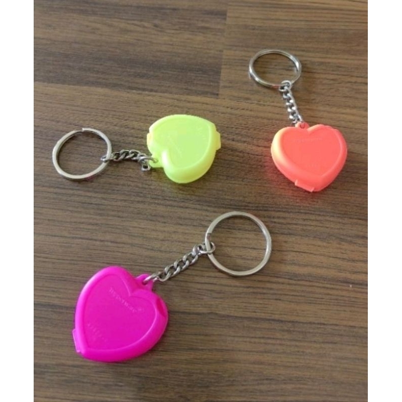 Jual Gantungan kunci heart key chain tupperware | Shopee Indonesia