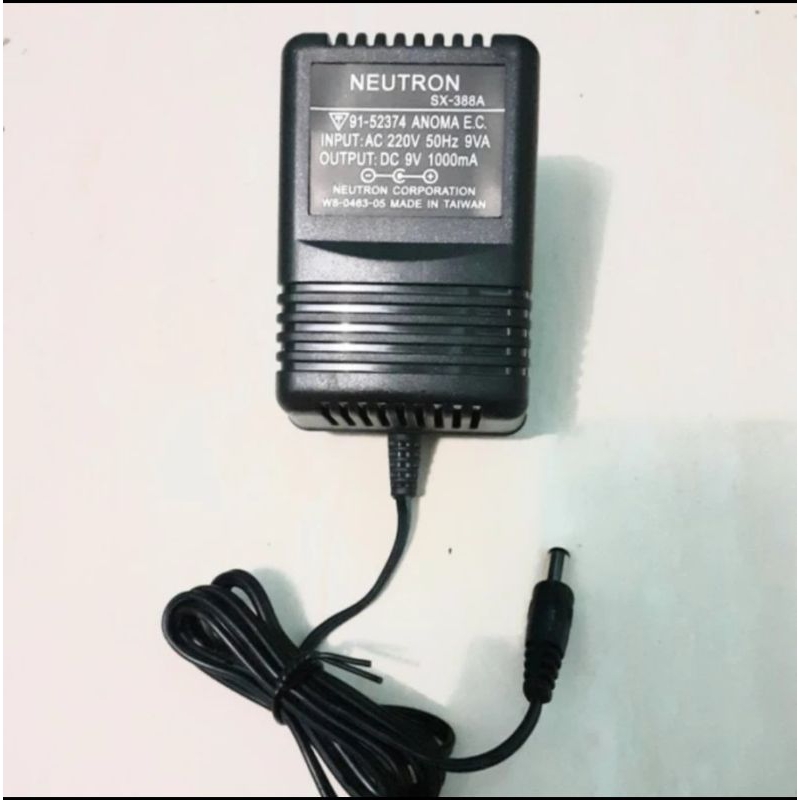 Jual Adaptor DC 9V 1A Merek NEUTRON input AC 220V Kualitas Bagus ...