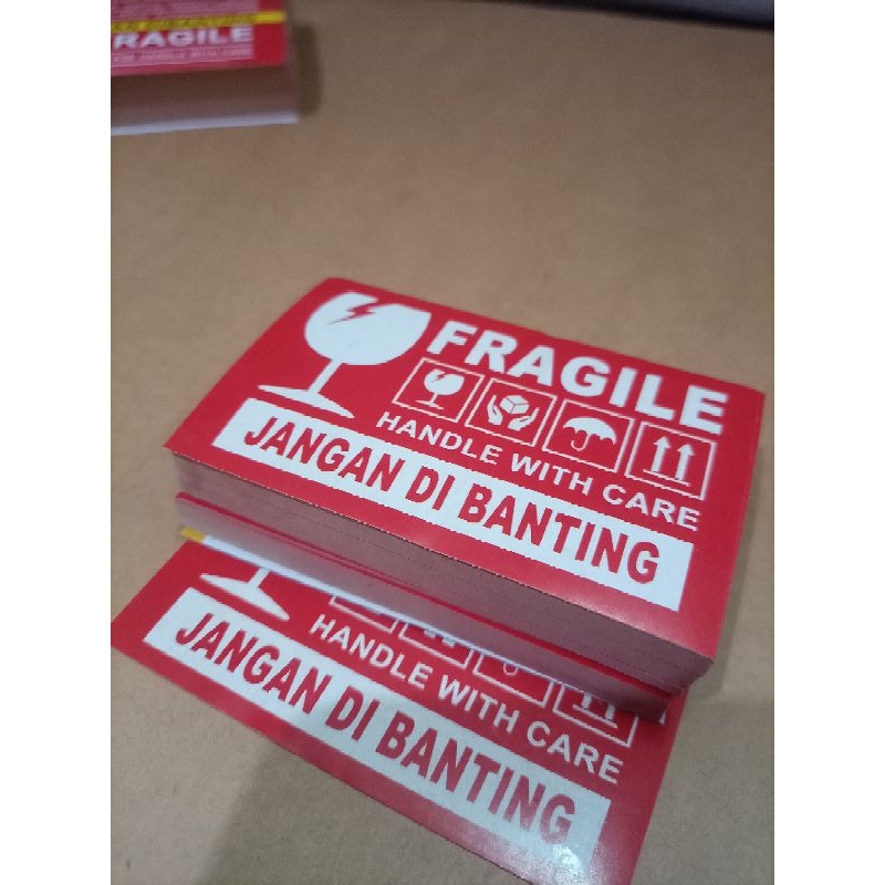 Jual Stiker FRAGILE / STIKER JANGAN DIBANTING / FRAGILE sticker isi ...