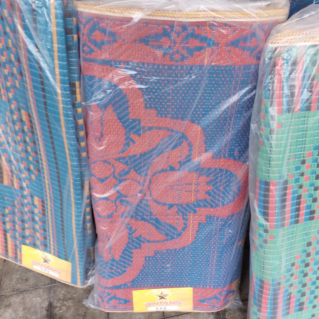 Jual Tikar Plastik Rumput 2x4 Lipat Cap Bintang renda kain Kuning Emas ...