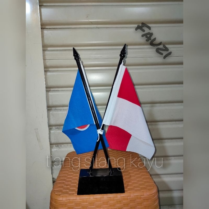 Jual bendera meja tiang silang kayu | bendera negara | Shopee Indonesia