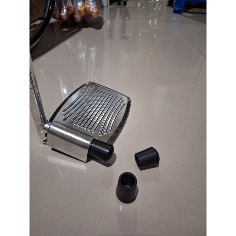 Jual Penutup besi kaki kursi roda | Shopee Indonesia