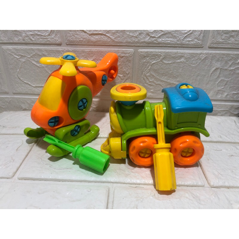 Jual Mainan DIY bongkar pasang helikopter dan lokomotif | Shopee Indonesia