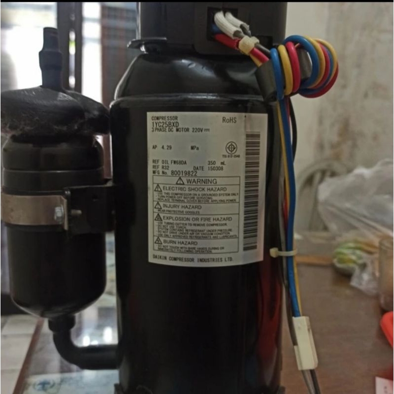 Jual KOMPRESOR DAIKIN INVERTER 1.5PK FREON R32 | Shopee Indonesia