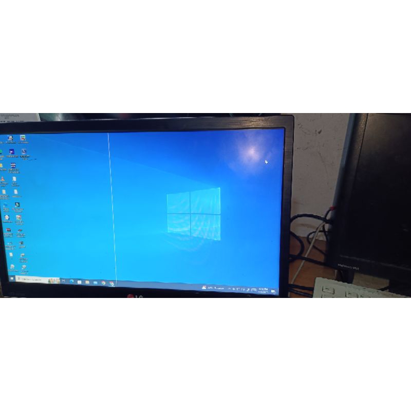 Jual monitor komputer 20 in minus garis | Shopee Indonesia