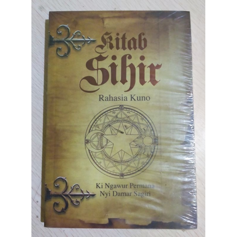 Jual Kitab Sihir Rahasia Kuno ( Ki Ngawur Permana & Nyi Damar Sagiri ...