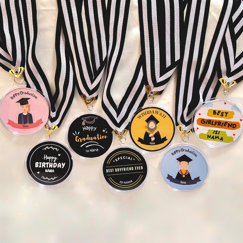 Jual Medali Akrilik Custom Kelulusan Wisuda Lomba Kado Ulang Tahun ...