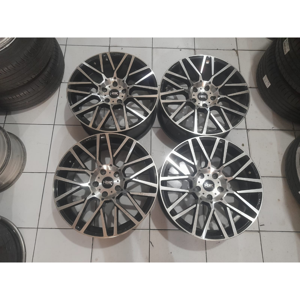 Jual VELG BEKAS MOBIL RACING REVENGE RING 18 HOLE 5X114 U/ INOVA HRV VOXY | Shopee Indonesia