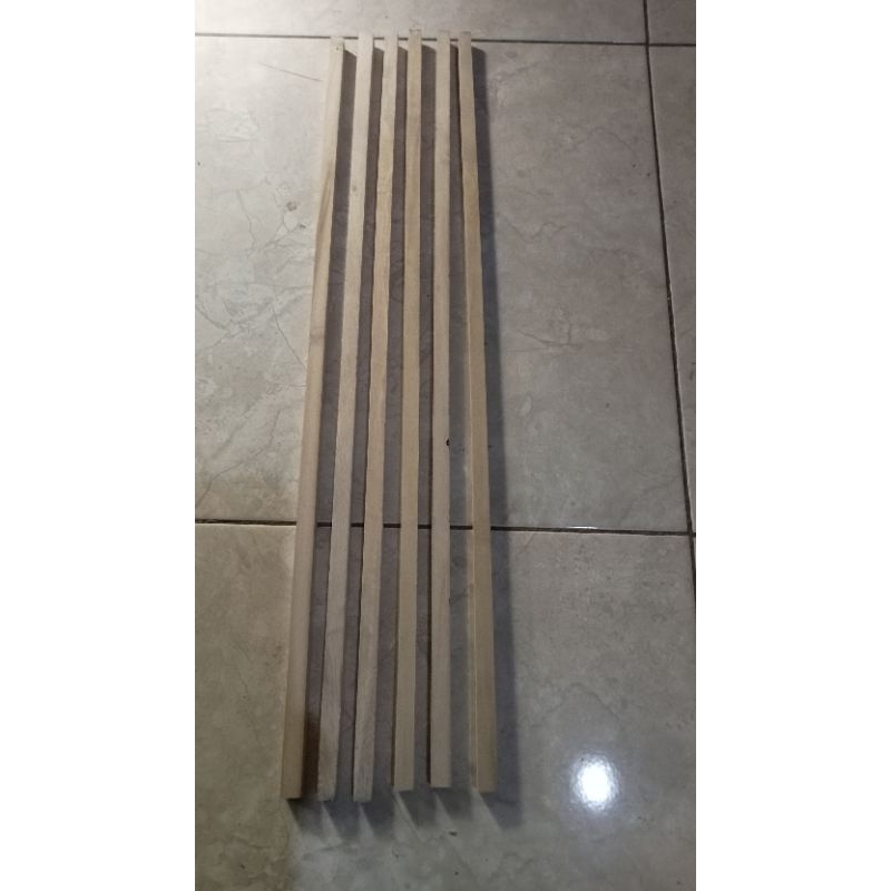 Jual lis kayu/ plipit /reng kayu ukuran 1 cm*1cm 1*1.5cm, kayu persegi ...