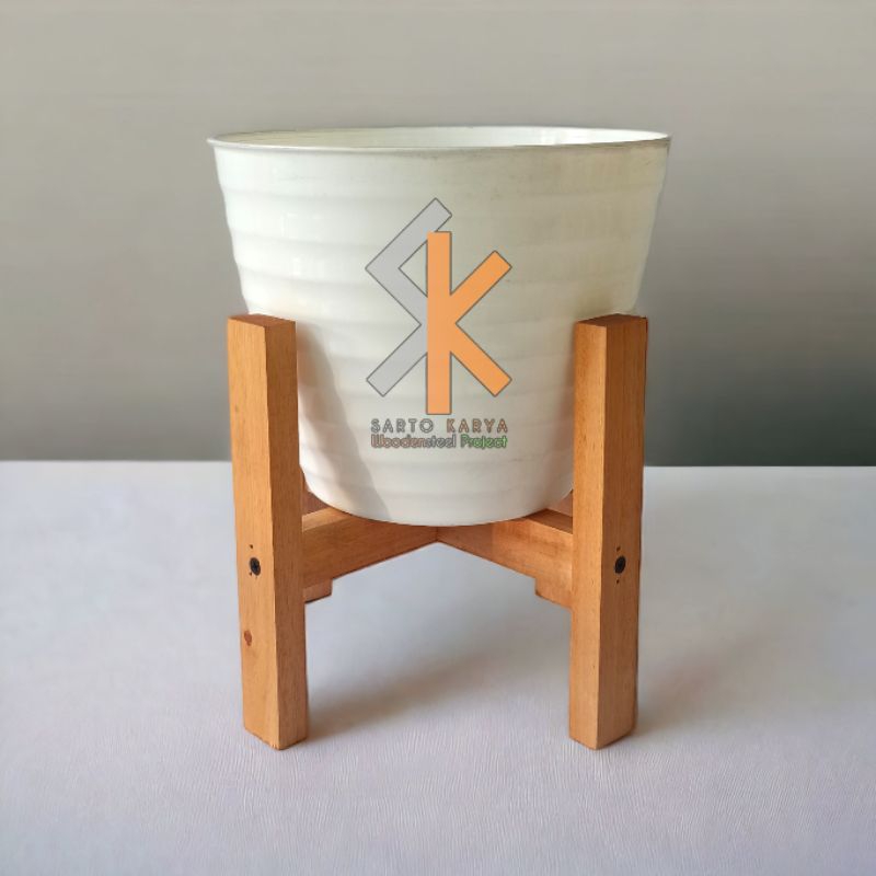 Jual Standing Pot Kayu Minimalis / Pot Planter | Shopee Indonesia