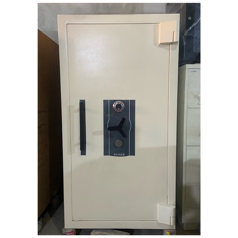 Jual Brankas Banker Tinggi 180 cm Brangkas Besar Toko Emas Tahan Api ...