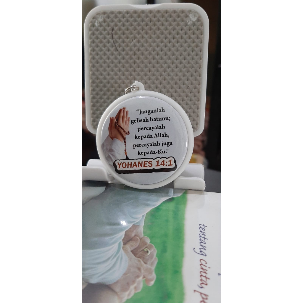 Jual Gantungan Kunci Ayat Alkitab Kristen-Gift-Hadiah-souvenir - DUA ...