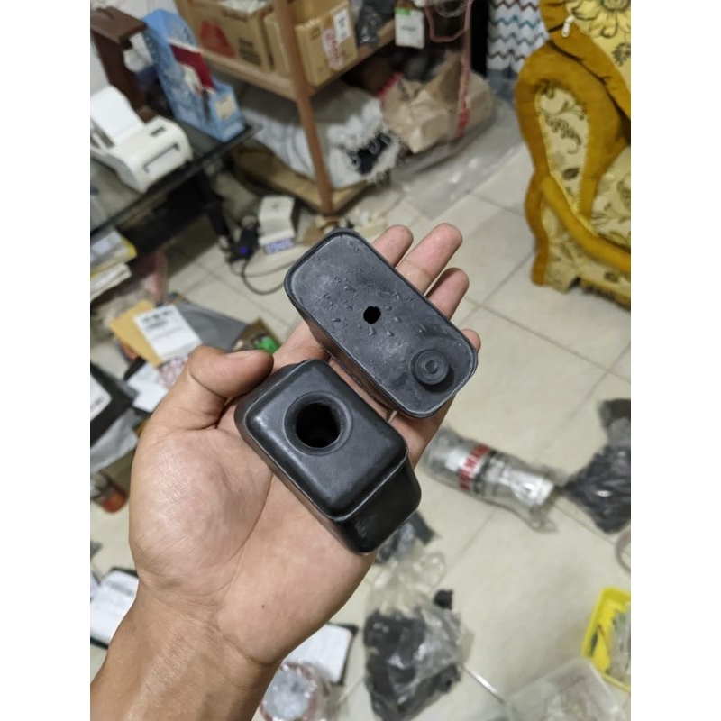 Jual Karet stopper bantalan pintu bak belakang Isuzu panther pick up ...