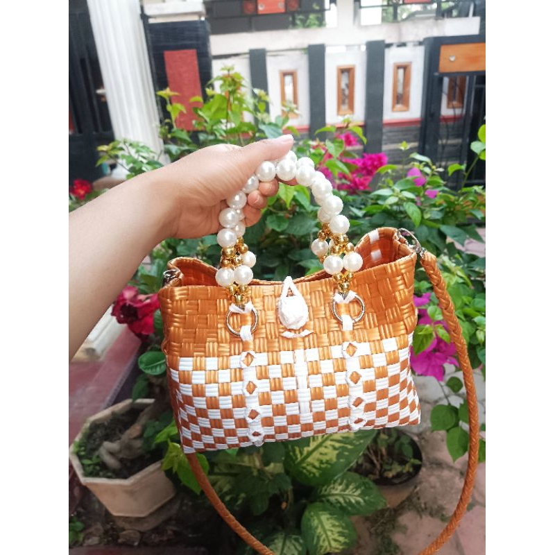 Jual tas anyam jali mini (include tali panjang) | Shopee Indonesia