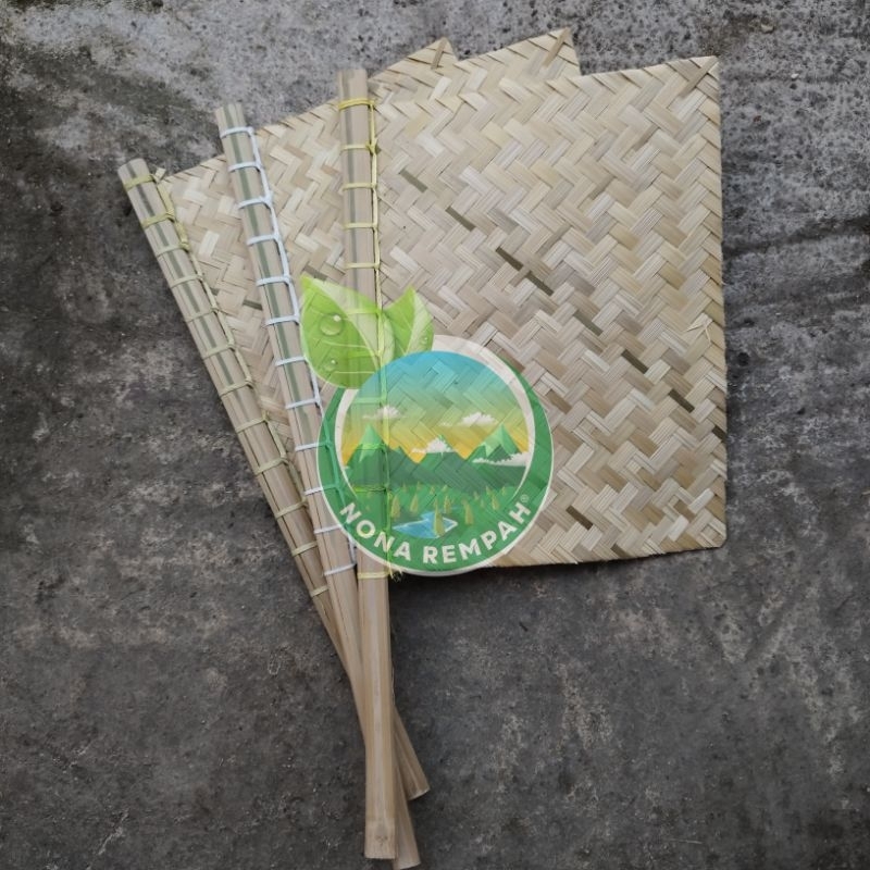 Jual Kipas Bambu Tradisional Kipas Sate & Souvenir | Shopee Indonesia