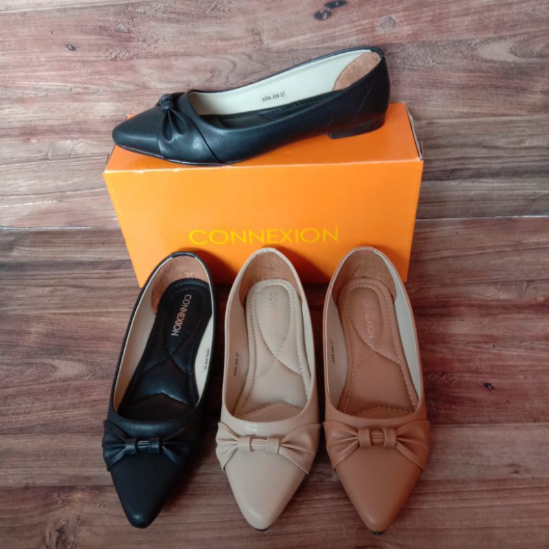 Jual Sepatu Flat CONNEXION Motif Pita Cincin Barang Pabrik | Shopee ...