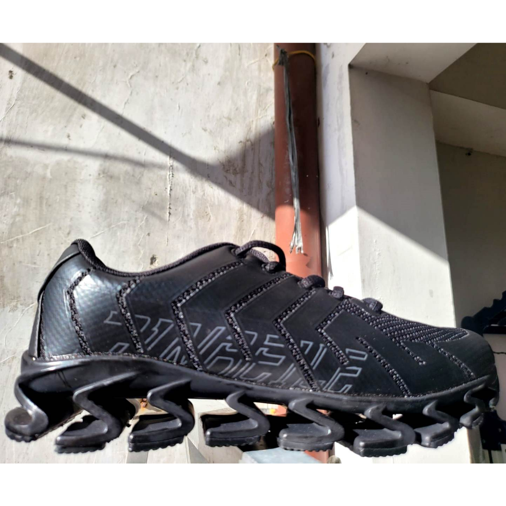 Jual Sepatu Sol Kinetic Terbang FLYING SHOES Sepatu Olahraga Ringan ...