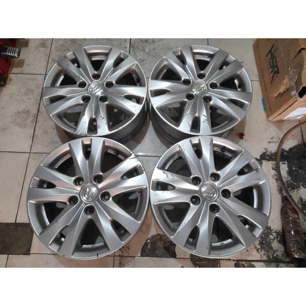 Jual Velg Original Copotan Mobil Ertiga Ring 15 Velg Bekas Mobil Ertiga ...