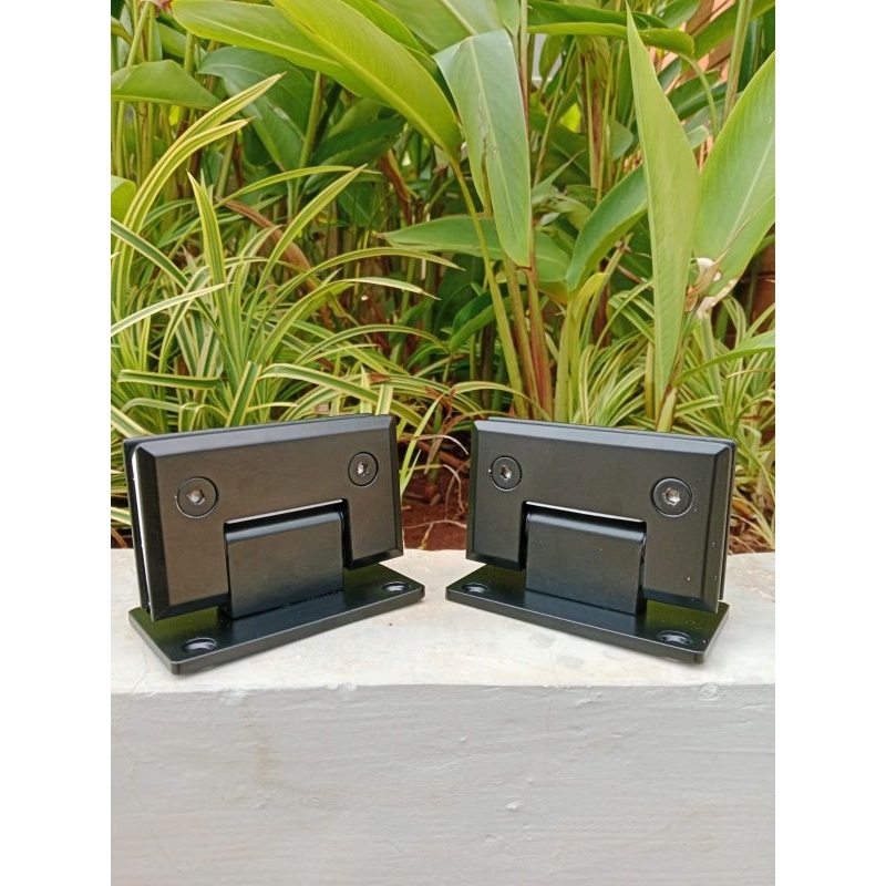 Jual Engsel shower kaca ke tembok matt black | Shopee Indonesia