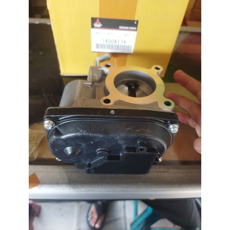 Jual thortle body Mitsubishi new xpander 1450A174 original | Shopee ...