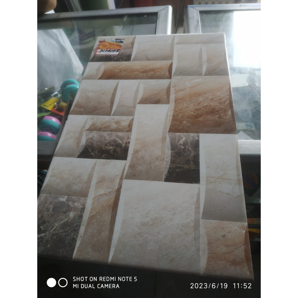 Jual keramik dinding 25x40 Mulia tile | Shopee Indonesia