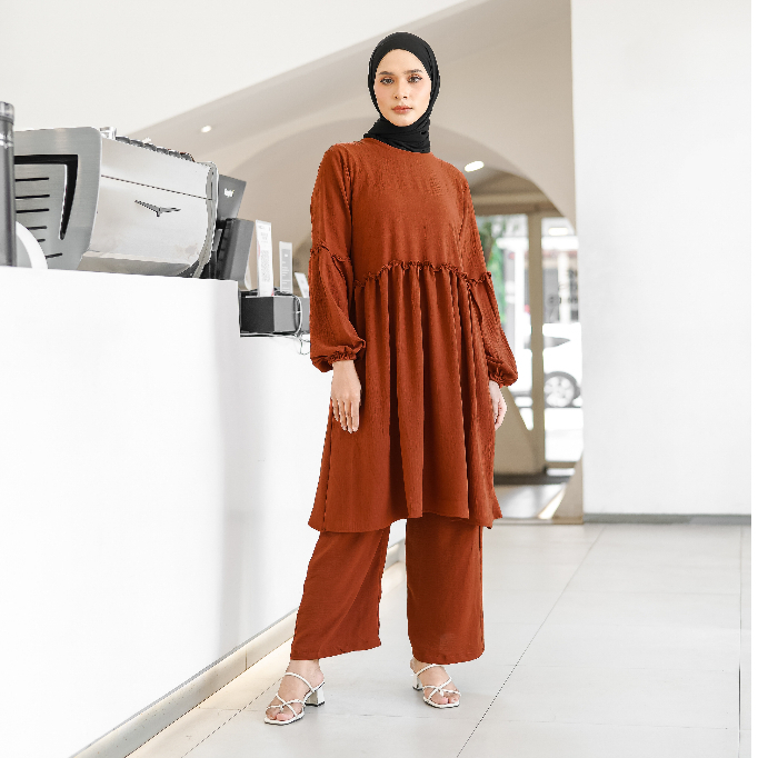 Jual NEMOKITS Setelan Ciara - One Set Wanita Polos Setelan Pakaian Muslim Wanita Crinkle Airflow ...