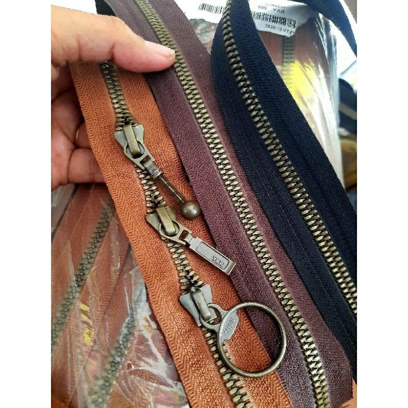 Jual Resleting YKK metalux No 5 - dijual per meter original ykk | resleting vislon | resleting ...