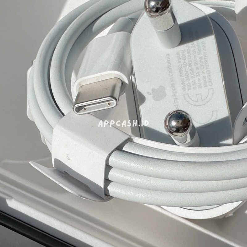 Jual Charger iphone type C iphone original apple adapter 18 wat bawaan ...