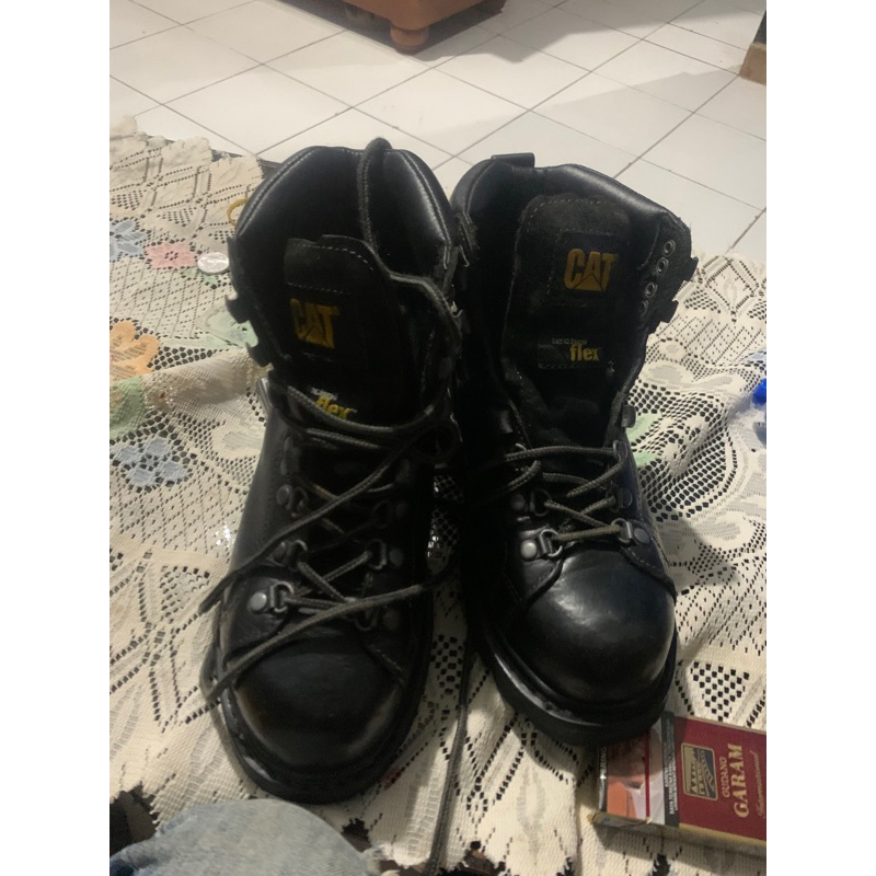 Jual sepatu safety caterpillar | Shopee Indonesia