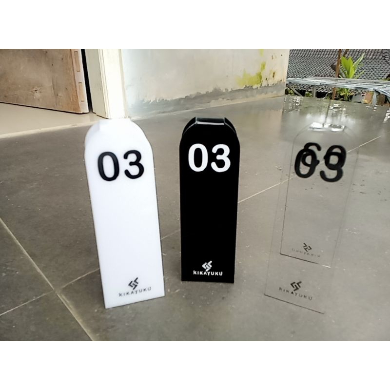 Jual nomer meja akrilik / logo custom | Shopee Indonesia