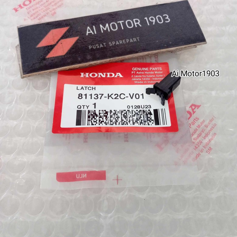 Jual LATCH PEMBUKA TUTUP LACI DASHBOARD VARIO 160 VARIO 125 81137-K2C-V01 | Shopee Indonesia