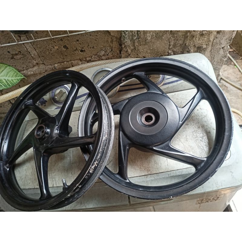 Jual Velg beat vario 110 scoopy genio bisa pelek racing palang original ...