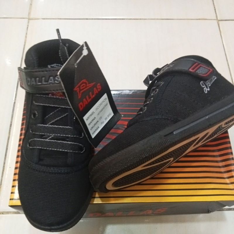 Jual Sepatu Sekolah Dallas | Shopee Indonesia
