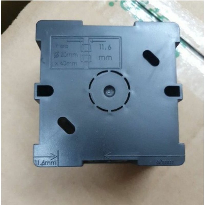 Jual INBODUS KOTAK DUS UNTUK MK DAN CLIPSAL MODEL SKRUP | Shopee Indonesia