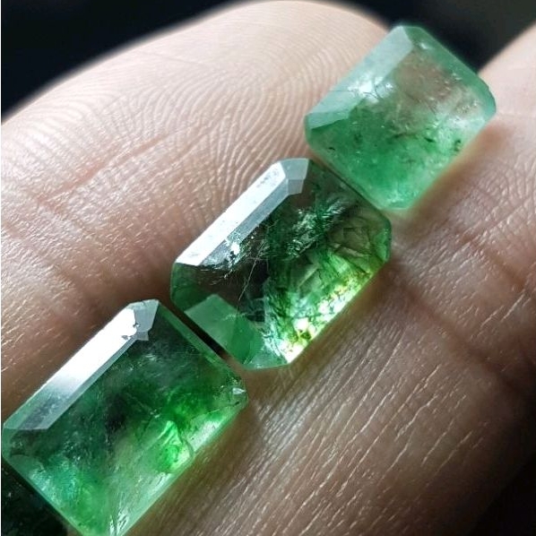 Jual Batu emerald beryl zambrud original | Shopee Indonesia