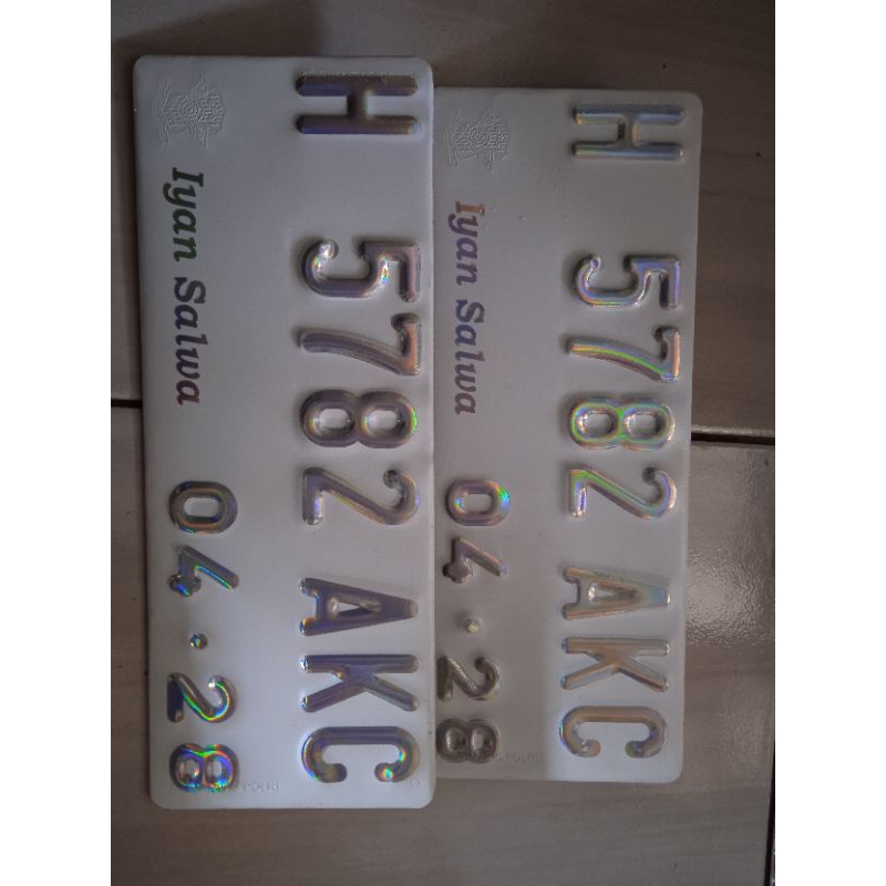 Jual CUTTING STICKER PLAT MOTOR PUTIH / STICKER HITAM | Shopee Indonesia