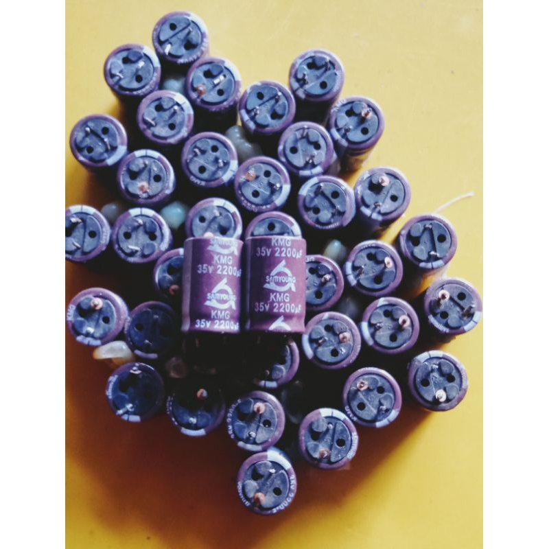 Jual elco kecil 35v 2200uf original bekas | Shopee Indonesia