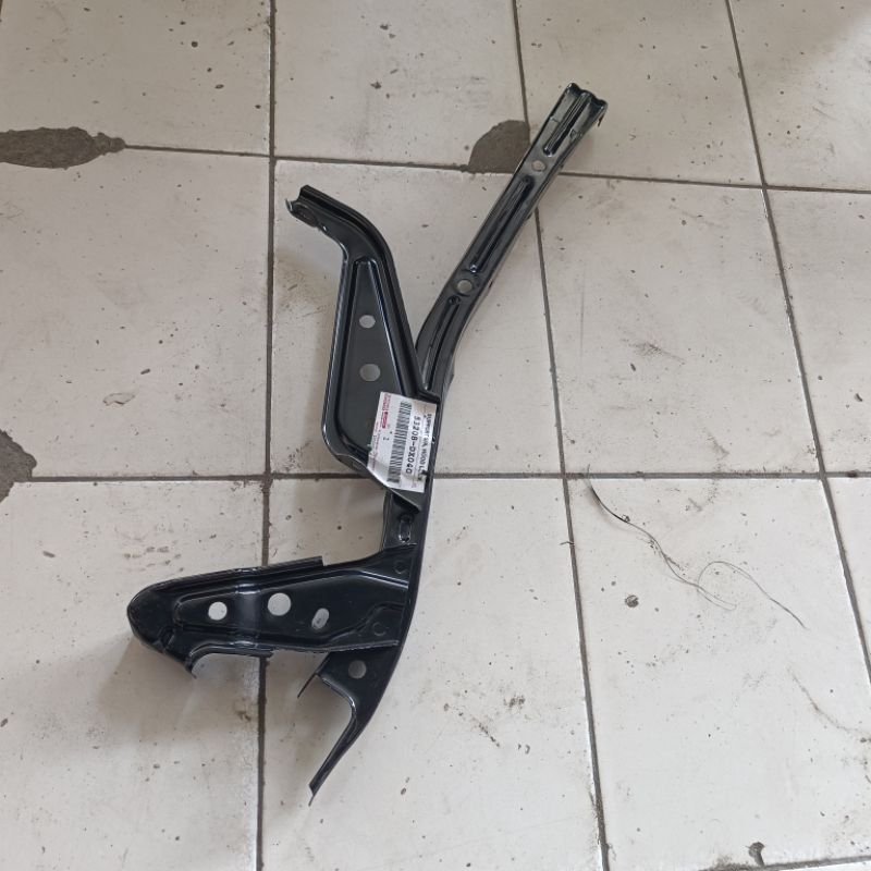 Jual tiang lock innova 2013-2015 ORI yg SDH grill barong | Shopee Indonesia