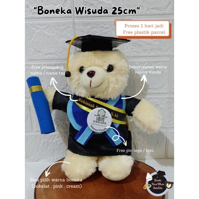 Jual Boneka Wisuda 25cm Bisa Custom Foto dan Ucapan Custom Seragam ...