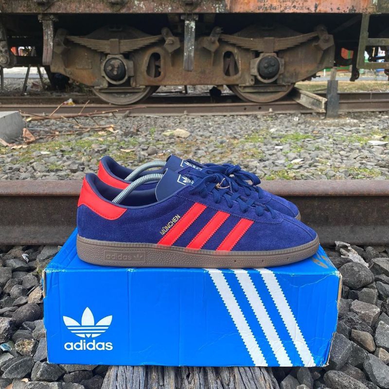Jual adidas munchen cw dublin original | Shopee Indonesia
