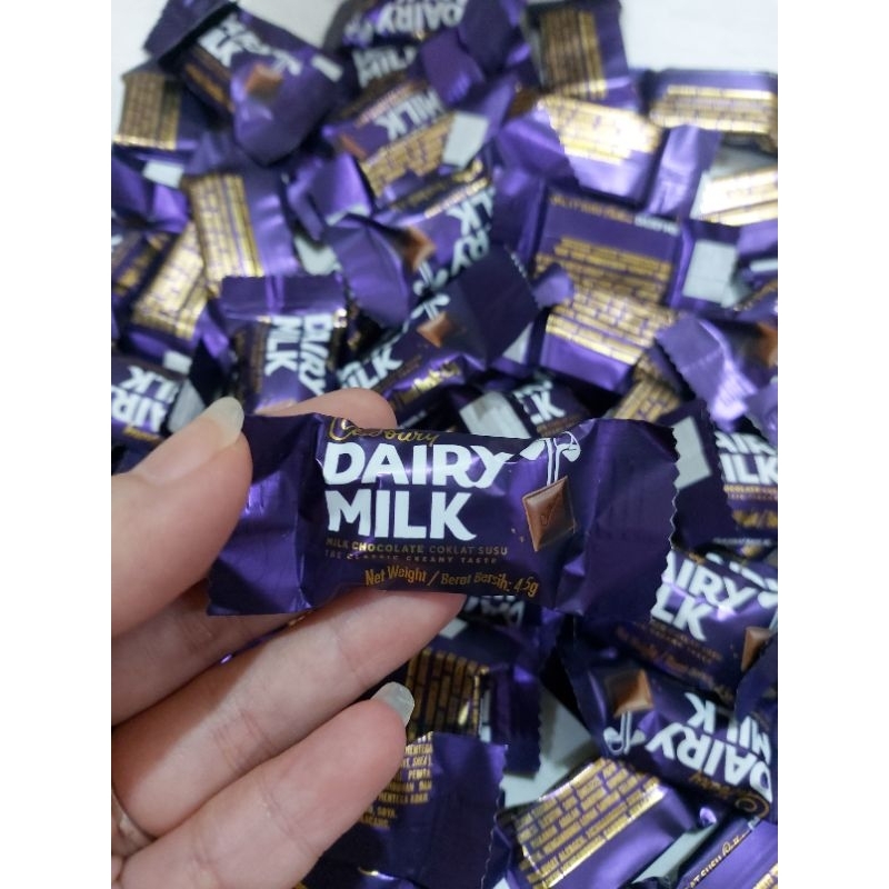 Jual Cadburry Dairymilk 100pcs cokelat dairymilk | Shopee Indonesia