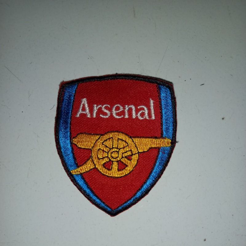 Jual Emblem Border Bola Kecil Ukuran 8x7cm | Shopee Indonesia