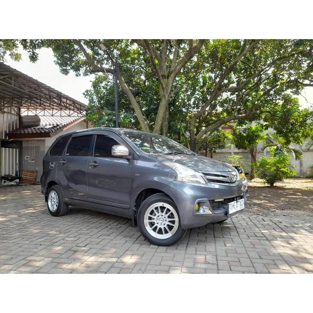 Jual Velg Racing Untuk Mobil Toyota Avanza Merk HSR Wheel Tipe Ende R15 ...