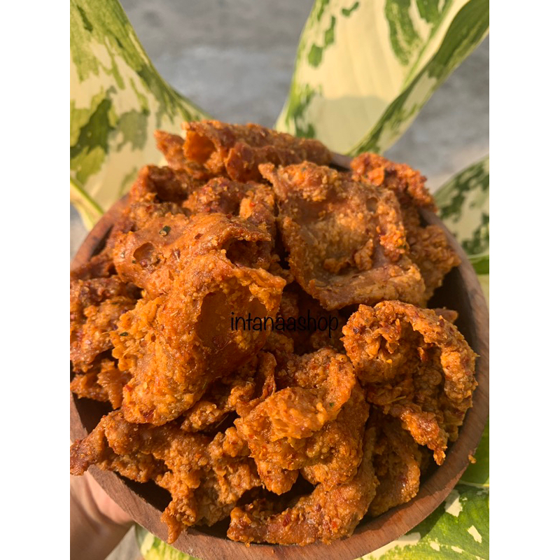 Jual KULIT AYAM CRISPY PEDAS DAUN JERUK 100gr | 50gr - KERIPIK KULIT ...