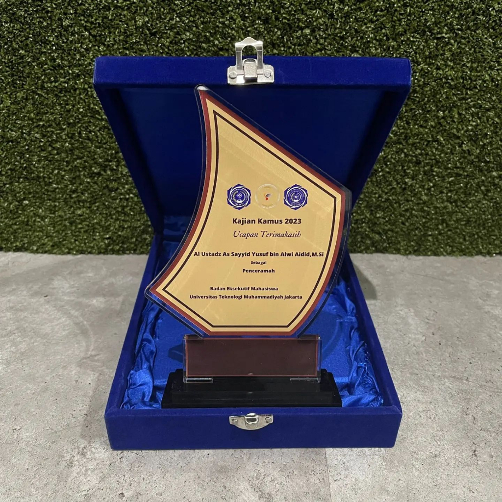 Jual Plakat/plakat akrilik/souvenir/piala/piagam/plakat akrilik/trophy ...